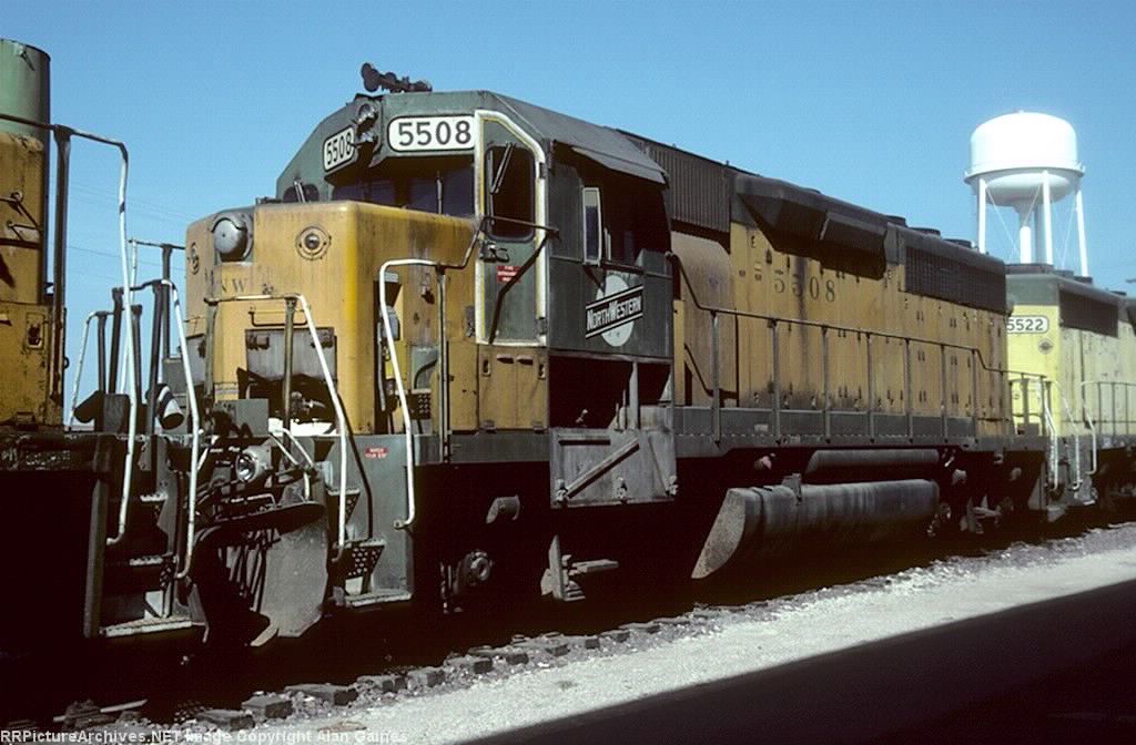 C&NW GP40 5508